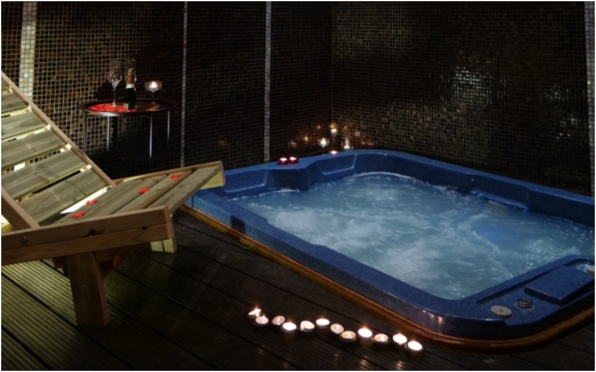 Από 40€ για Full Body Massage και Τζακούζι για 2 Άτομα ταυτόχρονα!