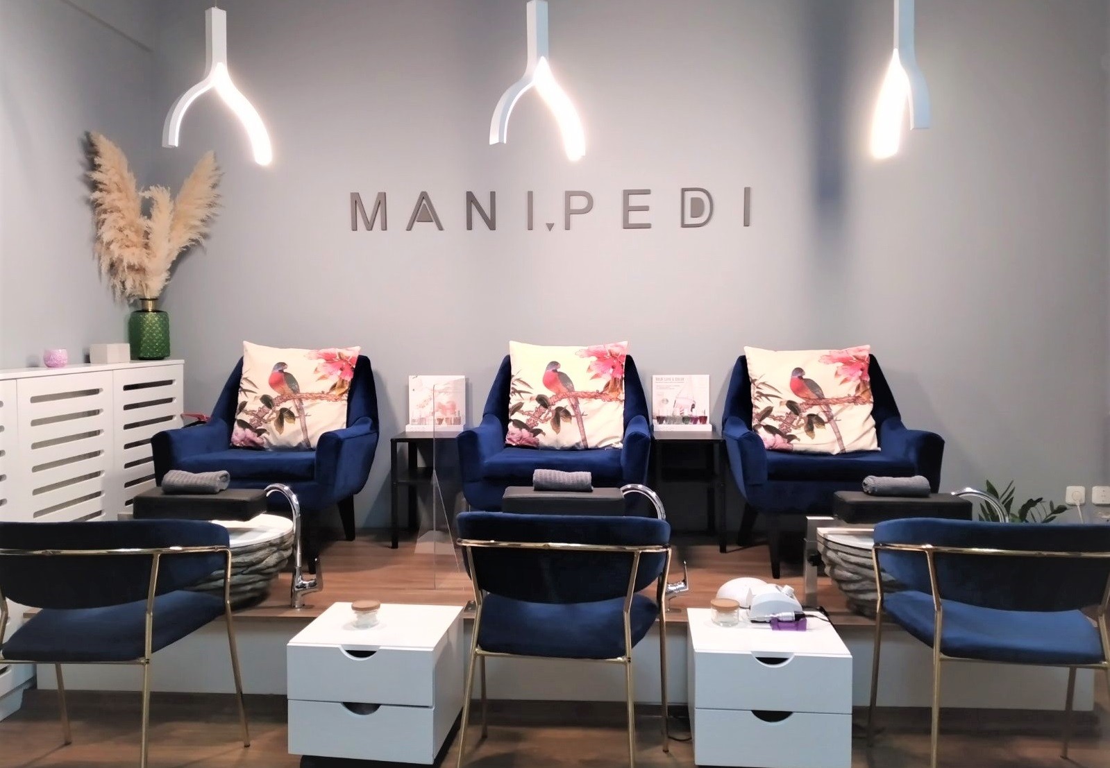 Από 5,90€: Μανικιούρ - Spa Πεντικιούρ | Mani Pedi | Τσιμισκή