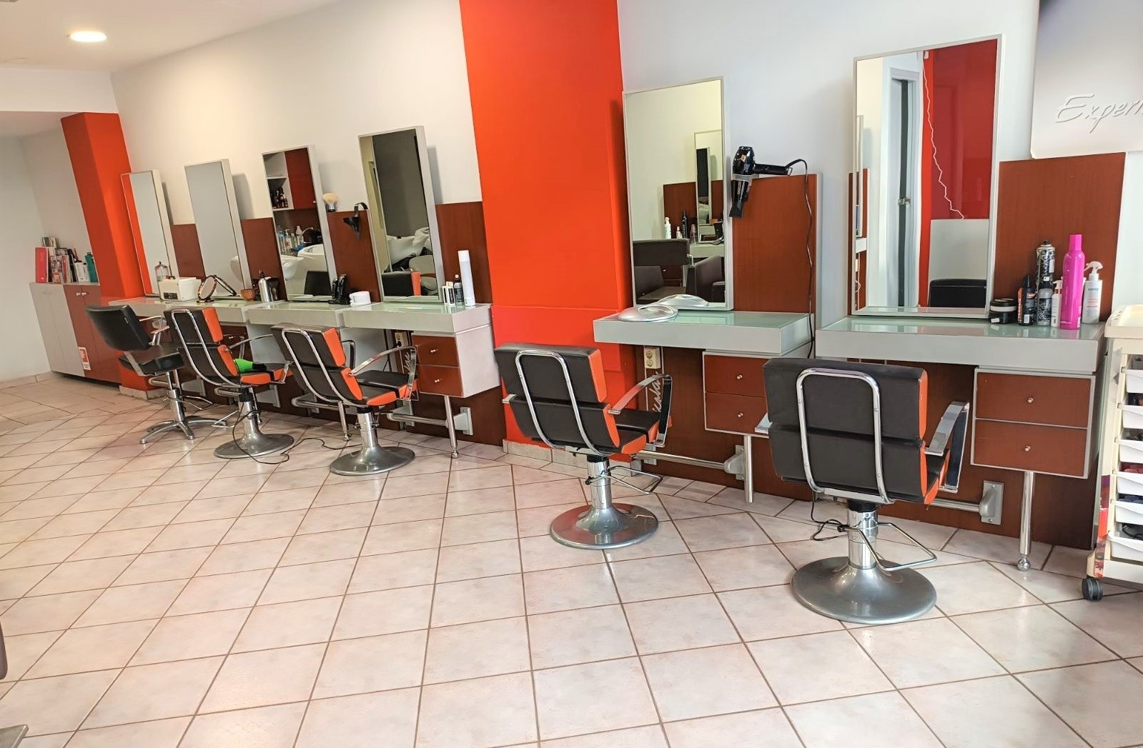 Από 9,90€: Κούρεμα, Χτένισμα, Βαφή, Ανταύγειες, Μπαλαγιάζ | Παγκράτι