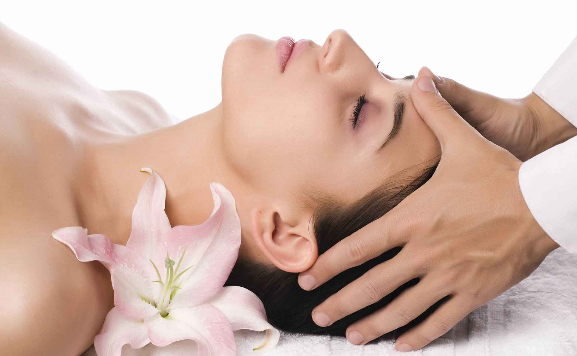 ΔΩΡΟΕΠΙΤΑΓΗ αξίας 9,90€ για 1 Θεραπεία Face Lift Massage Rejuvance!